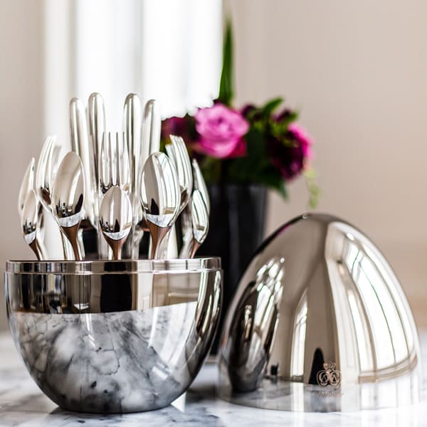 Mood by Christofle, linea posate in lega christofle con contenitore uovo